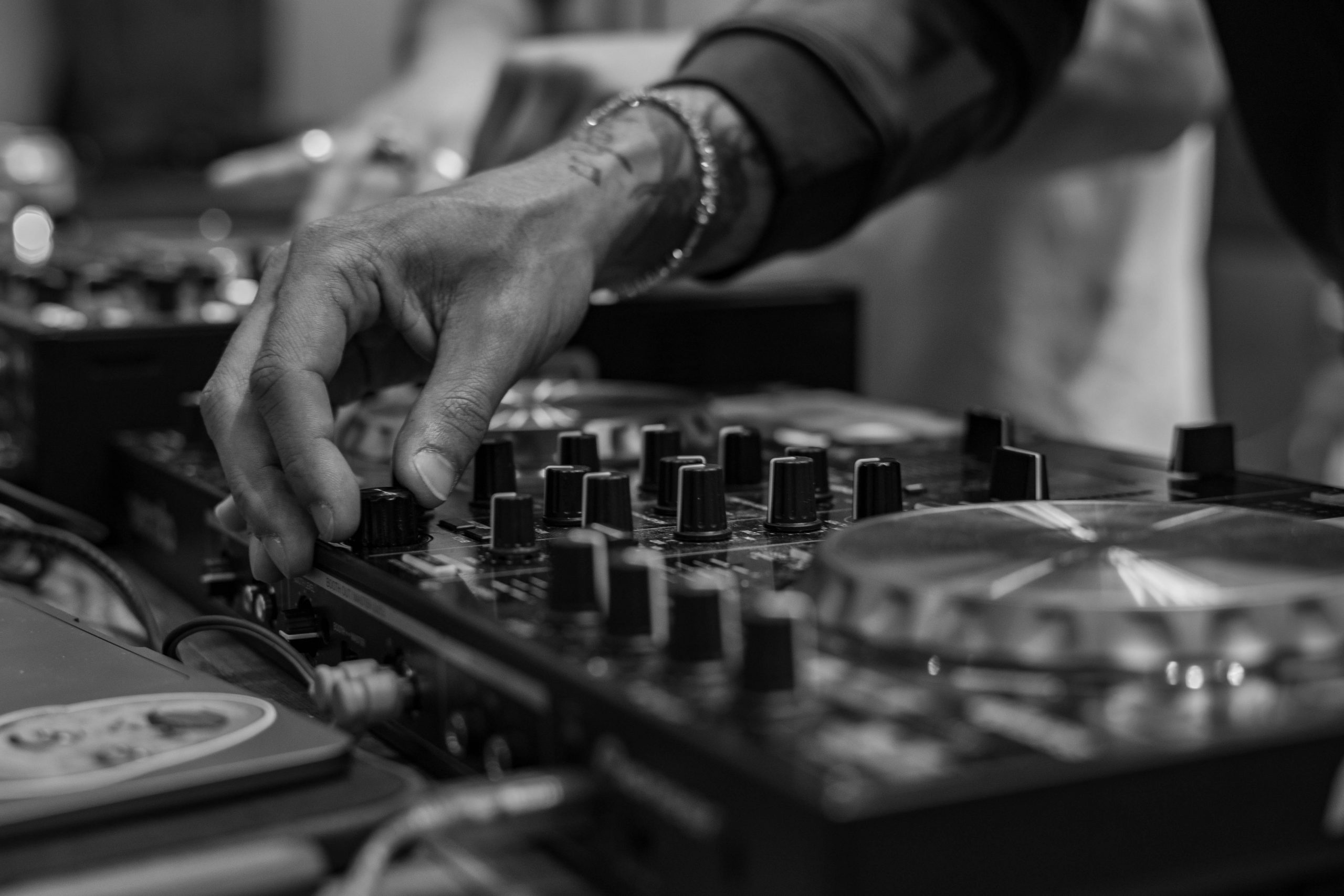 UD X MARIA HANLON…HOW TO GET BOOKED AS A DJ - UD Music