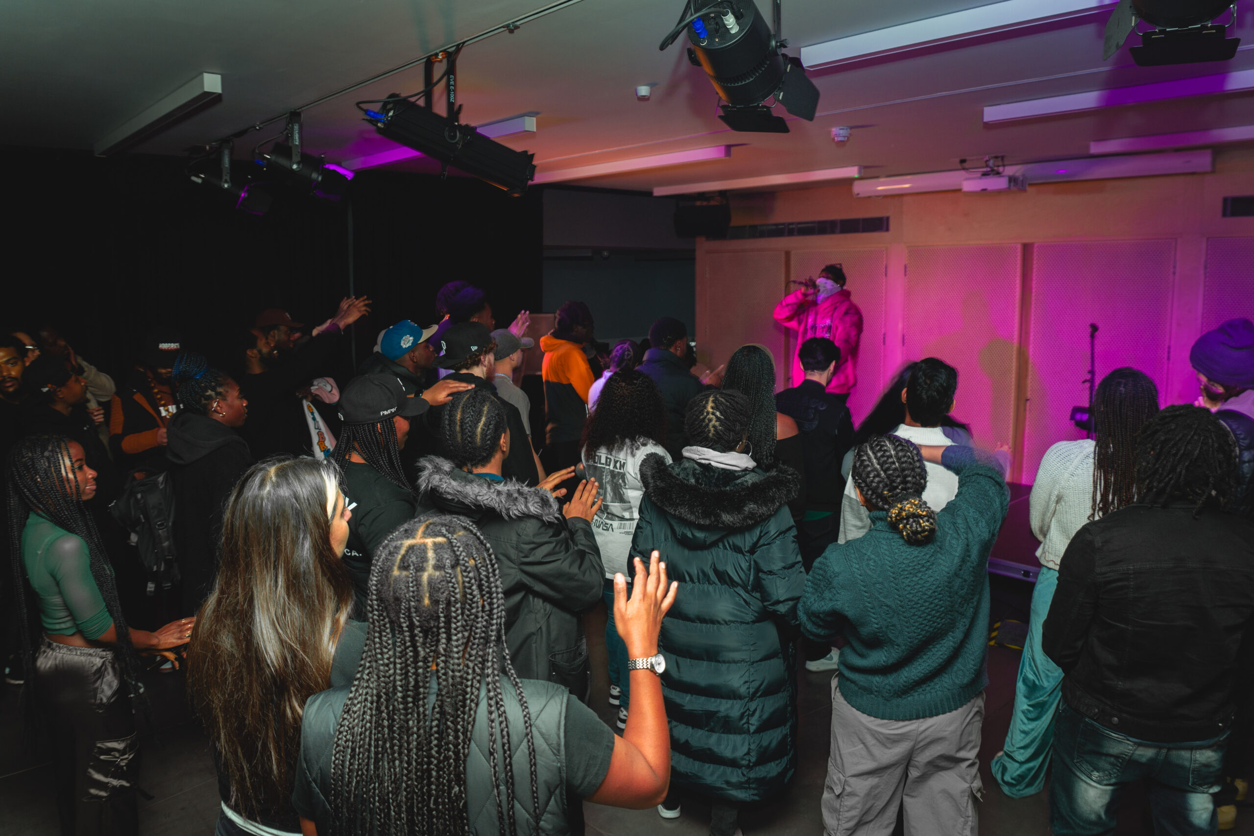 UD Gallery: Open Mic @ Talent House, 09/11 - UD Music